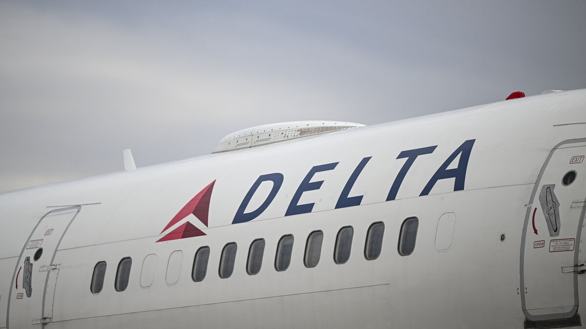 Delta Air Lines to offer Shake Shack burgers to first-class passengers