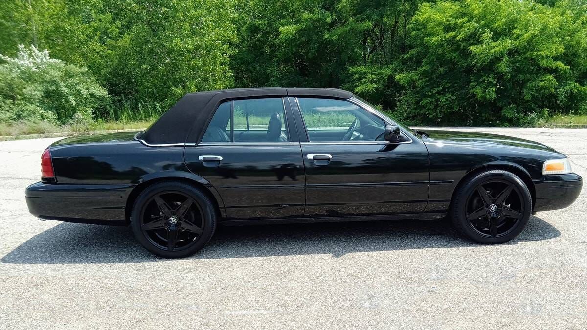 At $6,900, Is This 2003 Ford Crown Vic LX A Stylish Deal?