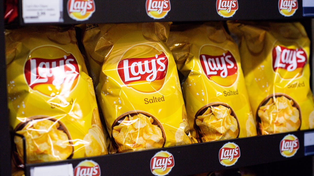 Frito-Lay recalls Lay’s Classic Potato Chips Frito-Lay recalls Lay’s Classic Potato Chips