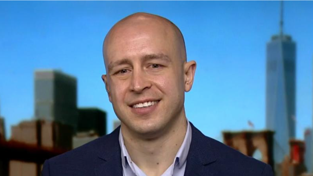 Tech Exec Claims He's Funding Volunteer Army to Fight in Ukraine