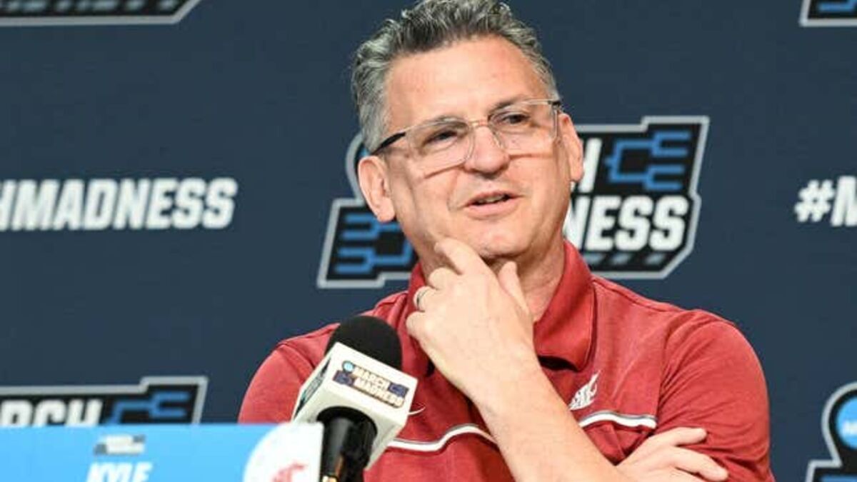 Stanford hires Washington State's Kyle Smith as coach