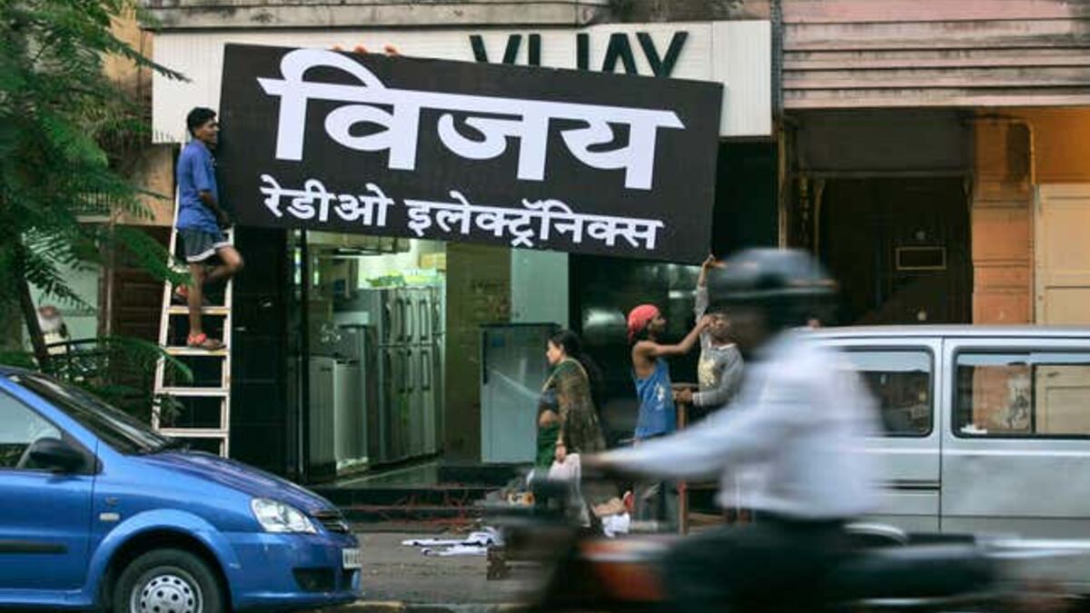 These four charts break down India’s complex relationship with Hindi