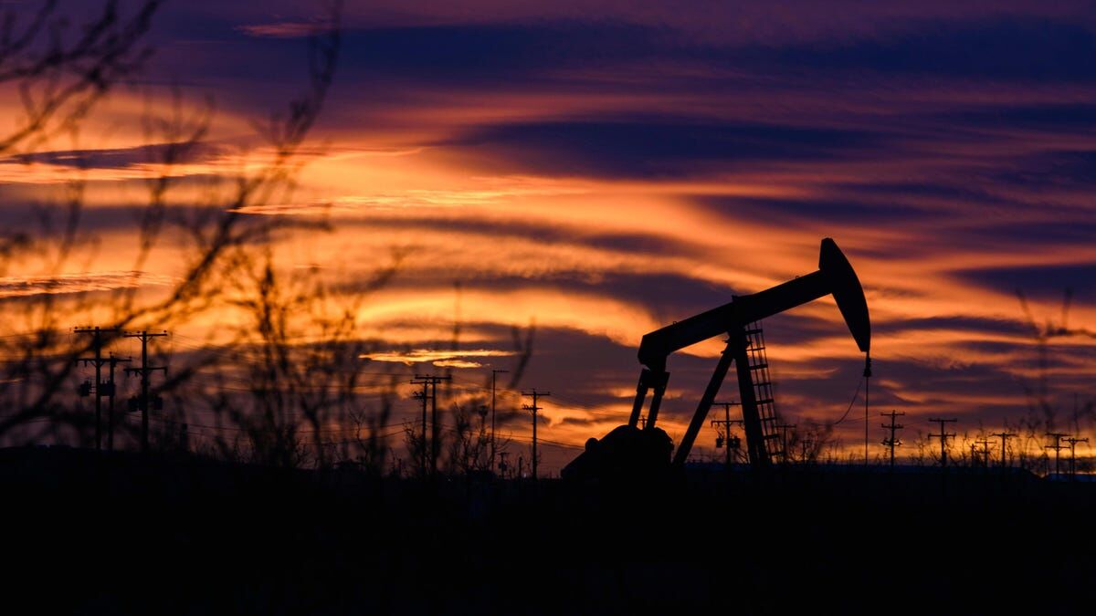 Texas Oil Ponzi Schemes Allegedly Funded Lavish Lifestyles