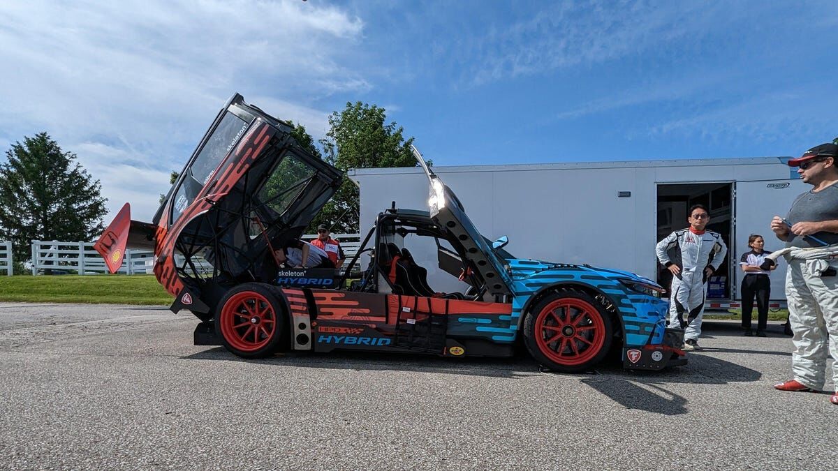 The 800-HP Honda Beast Is A Glorious Display Of Racing Excess
