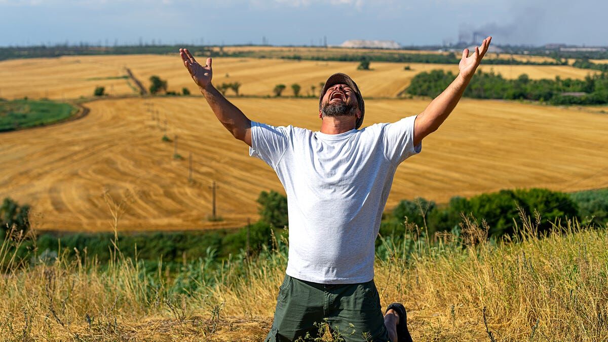 Study Finds Falling To Knees And Screaming To Sky Remains Best Way Of ...