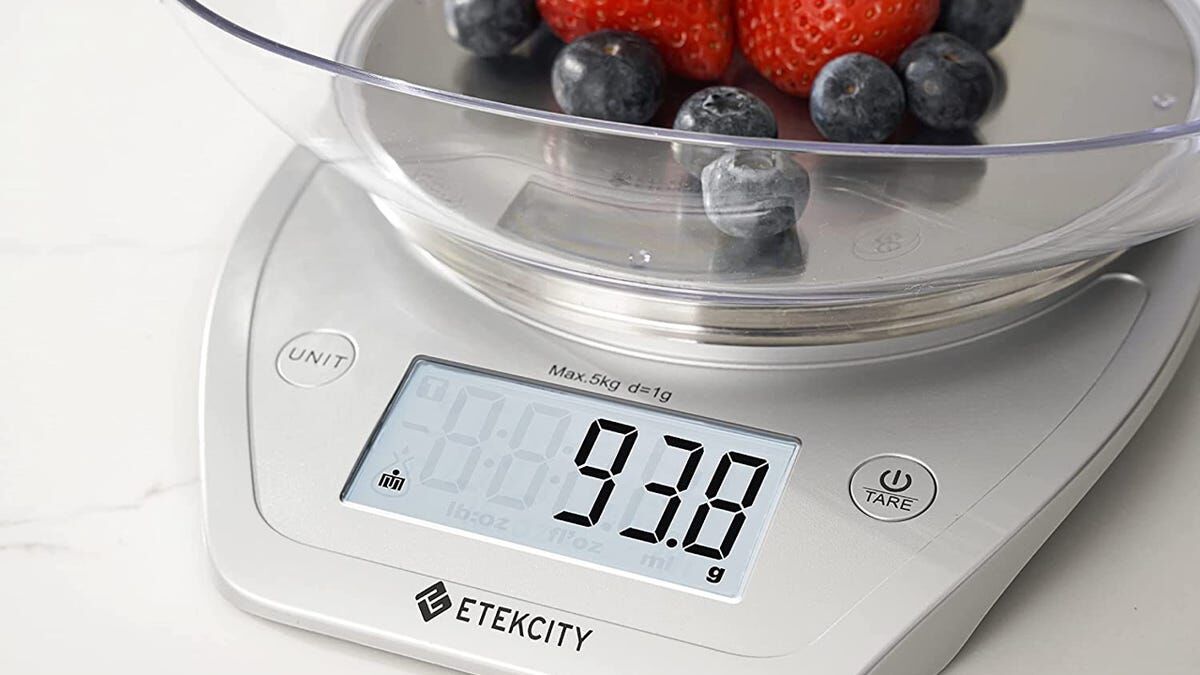 Get Precise Measurements in the Kitchen With This Food Scale for $16