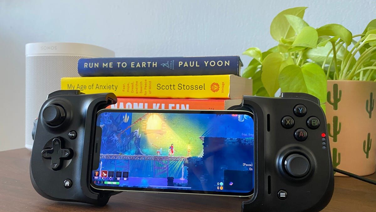 Razer Kishi Review: A Godsend for Cloud Gaming