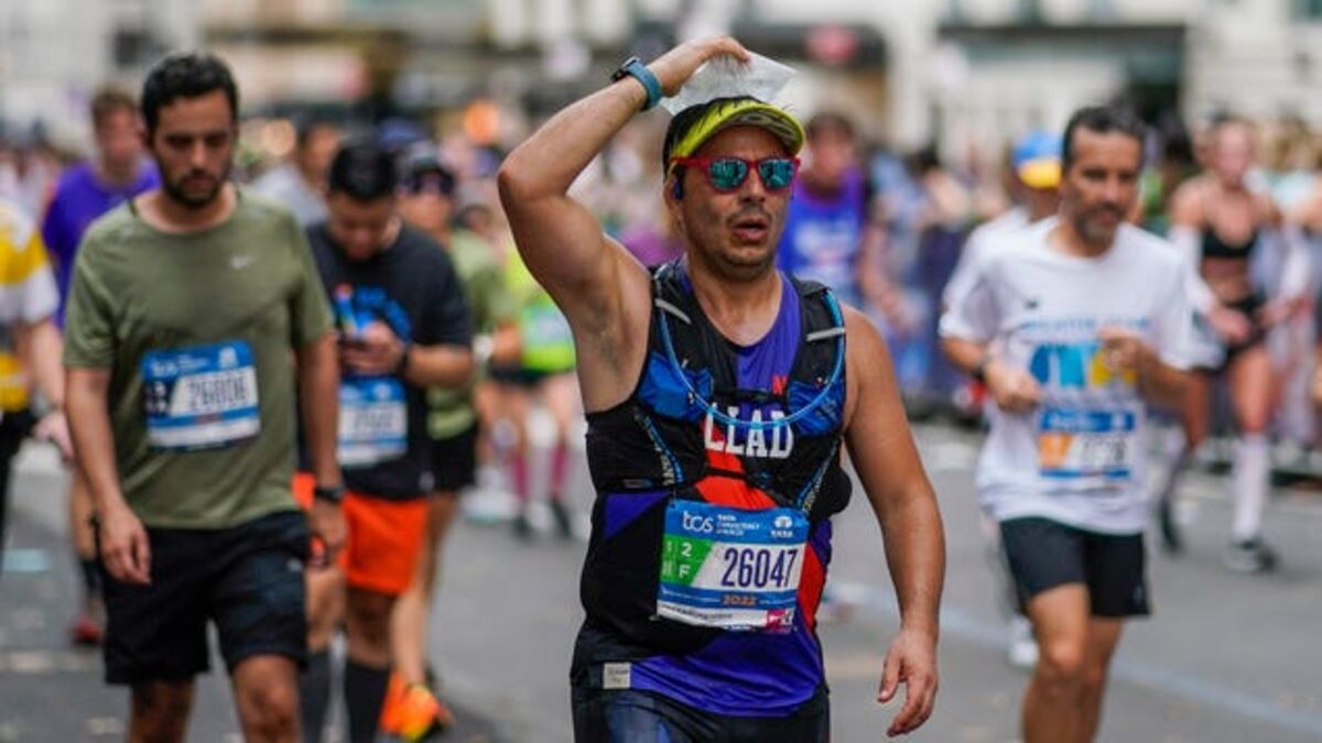 Runners Suffer Heat Injuries During Record-Hot New York City Marathon