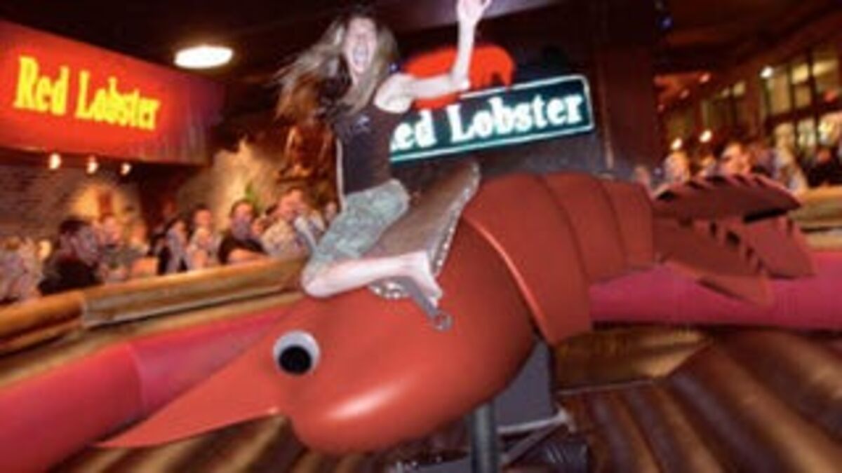 Red Lobster Introduces New Mechanical Jumbo Shrimp Ride