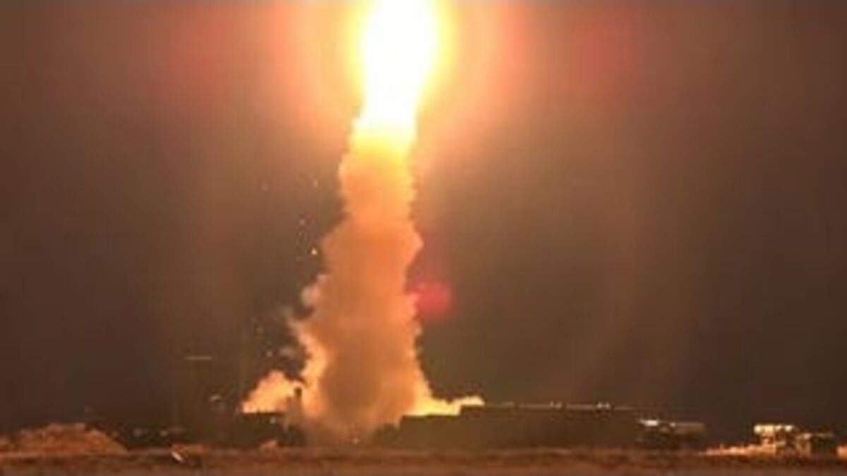 Here's Russia's S-400 Missile System In Action, And How The U.S. Would ...