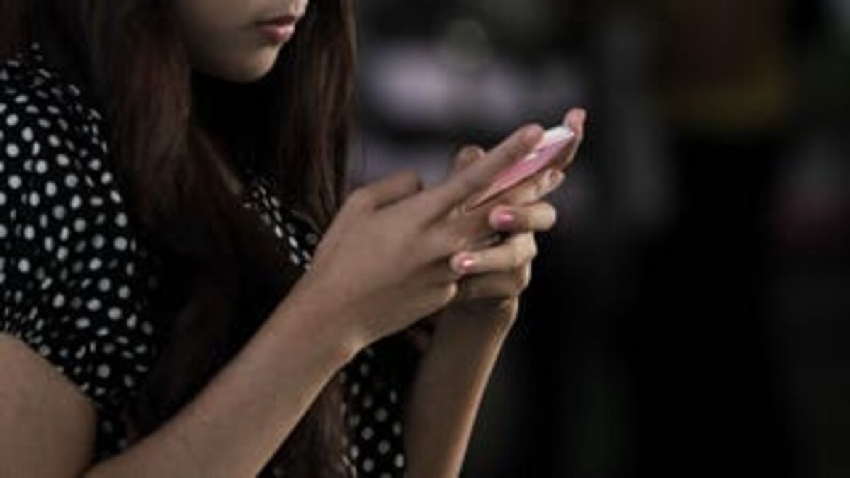 Trolls Sent Strobing GIFS to People With Epilepsy