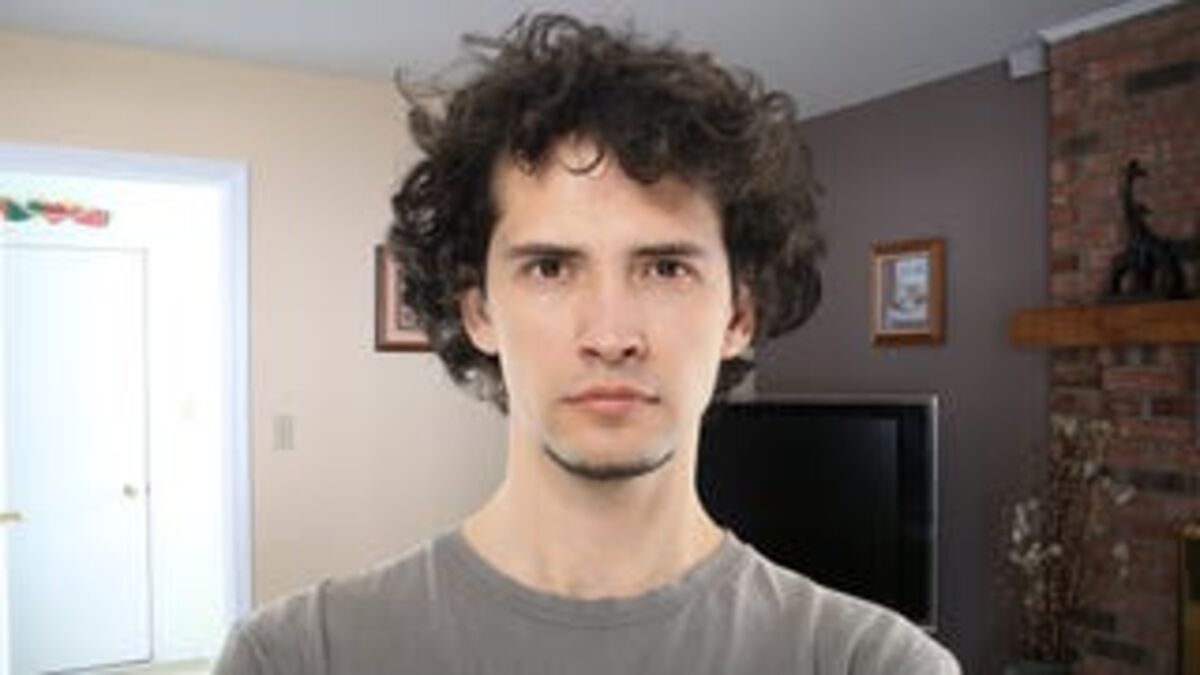 25-Year-Old Moving Into Comfortable, Rent-Free Arrangement In Parents ...