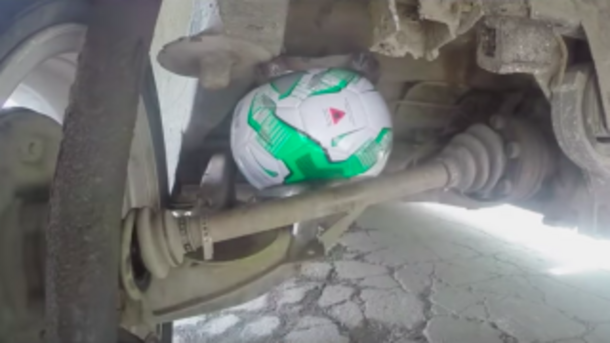 Yes, You Can Use a Soccer Ball as an Air Suspension but It’s a Dumb Idea