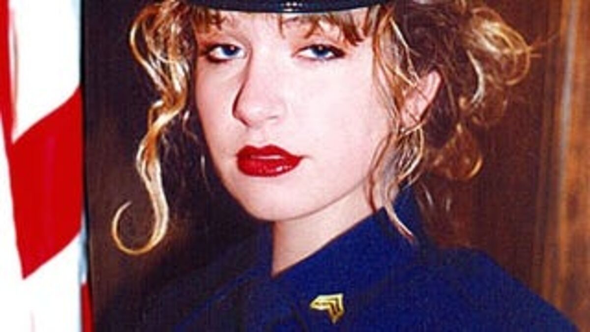 Female Cop Goes Undercover In Strip Club