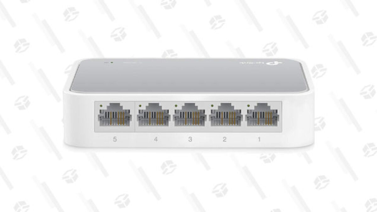 Add a Handful of Extra Ethernet Ports to Your Router For Just $7