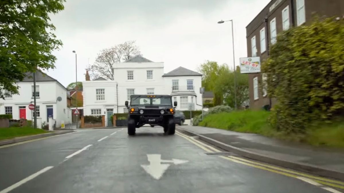 Yes, You Technically Can Drive a Hummer H1 In The U.K.