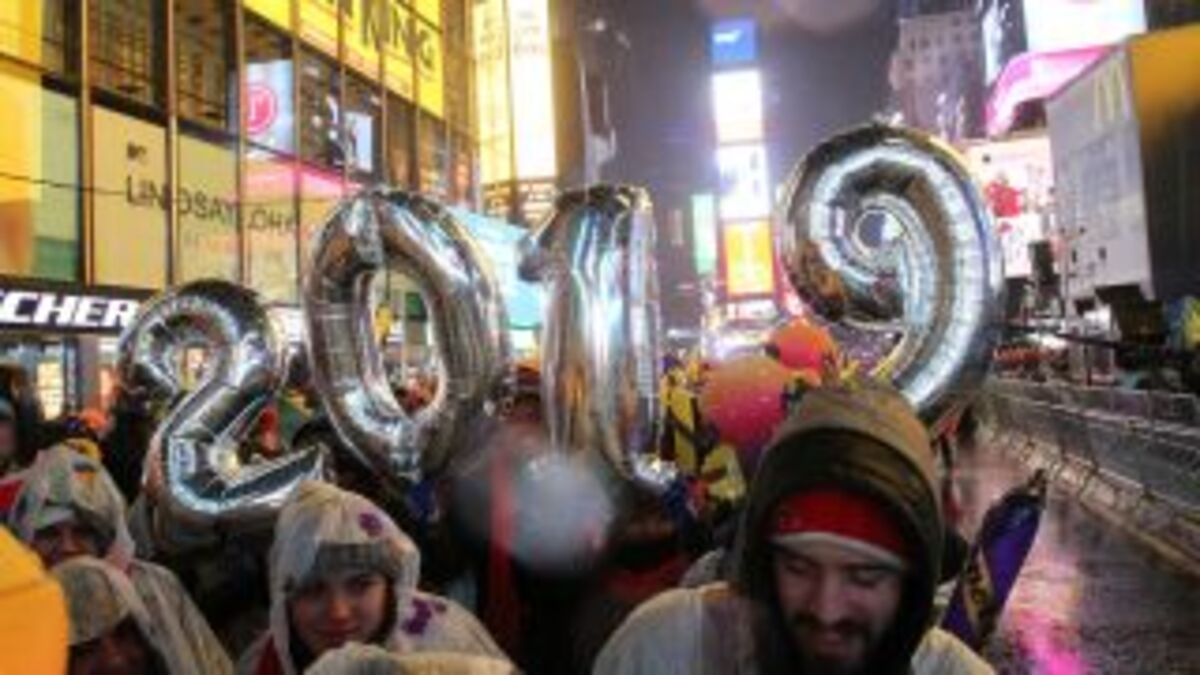 What Would You Put in a Time Capsule For the Year 2024?