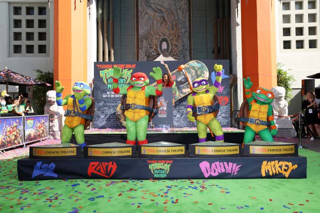 Ninja Turtles Chinese Theater: Hand Imprint Ceremony Photos