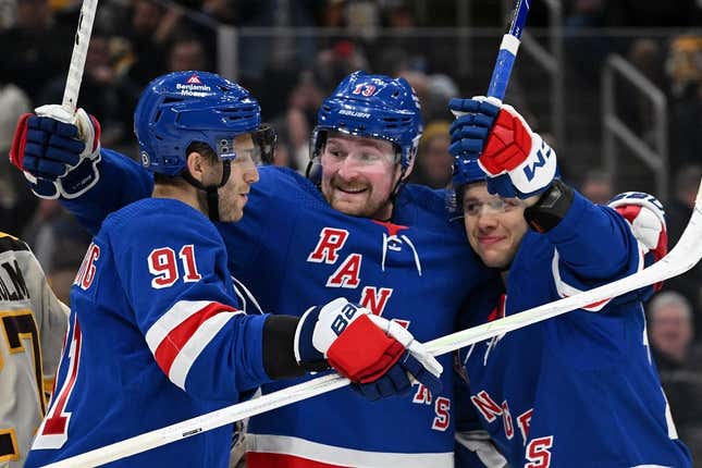 NHL roundup: Artemi Panarin's hat trick leads Rangers past Bruins
